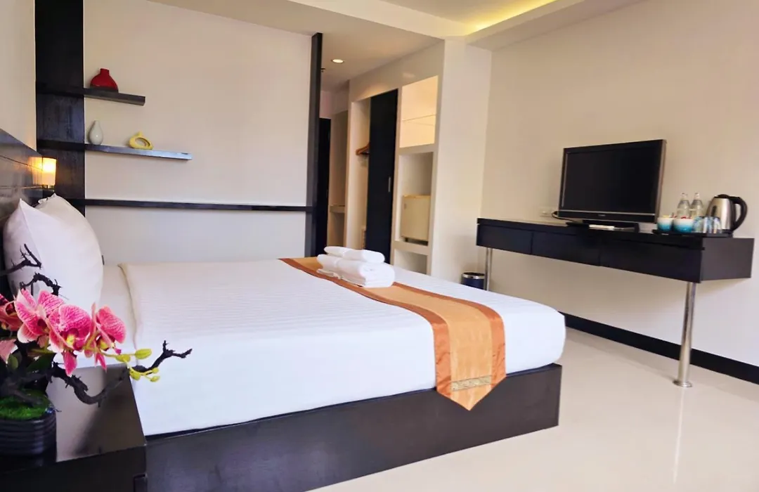 Baron Beach Hotel Pattaya: 4 star Hotel with a Minimum Price 1039THB ...